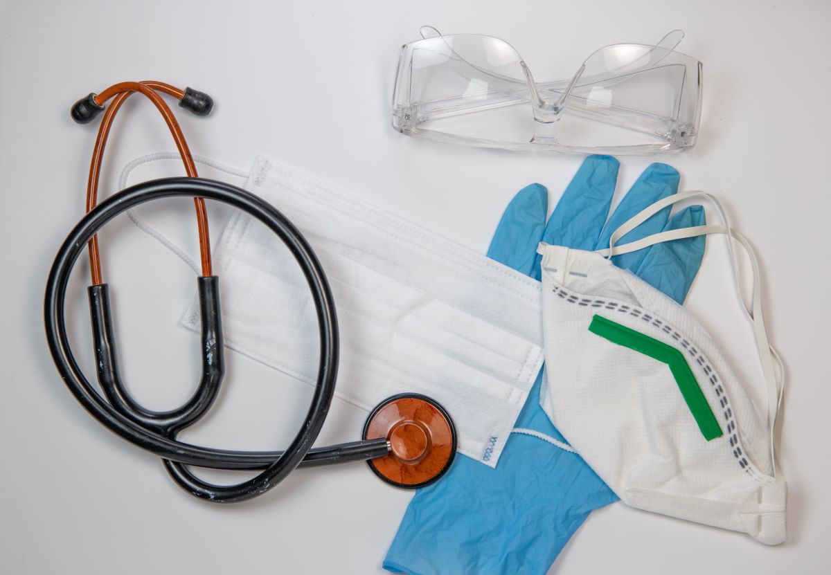 EPI Medicina: Equipos de protección esenciales para profesionales de la ...