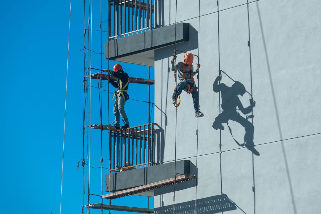 Línea de vida: cómo funciona y por qué es esencial en trabajos en ...